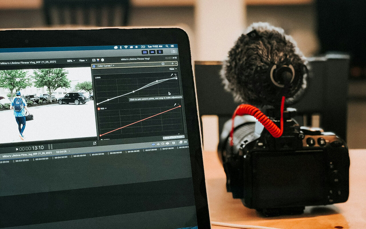 How to Choose the Best Vlogging Camera in 2025 – Jennov